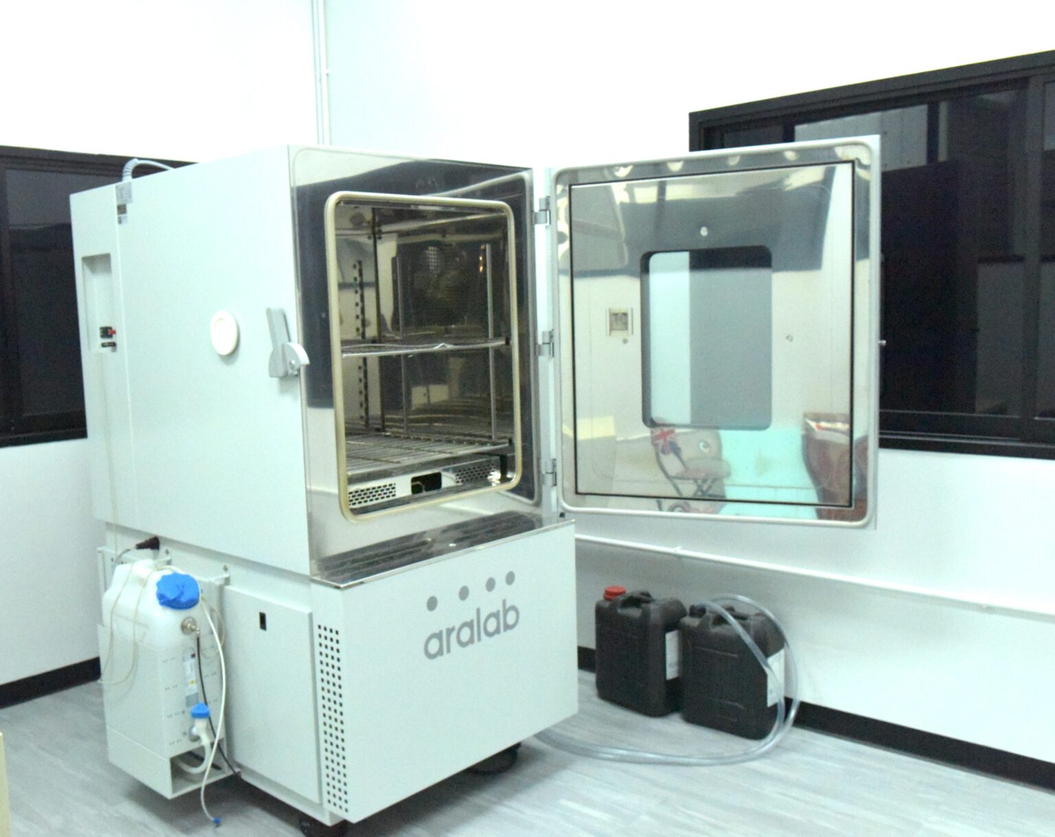 Temperature and Humidity Control Chamber (เครื่องควบคุมอุณหภูมิและ ...