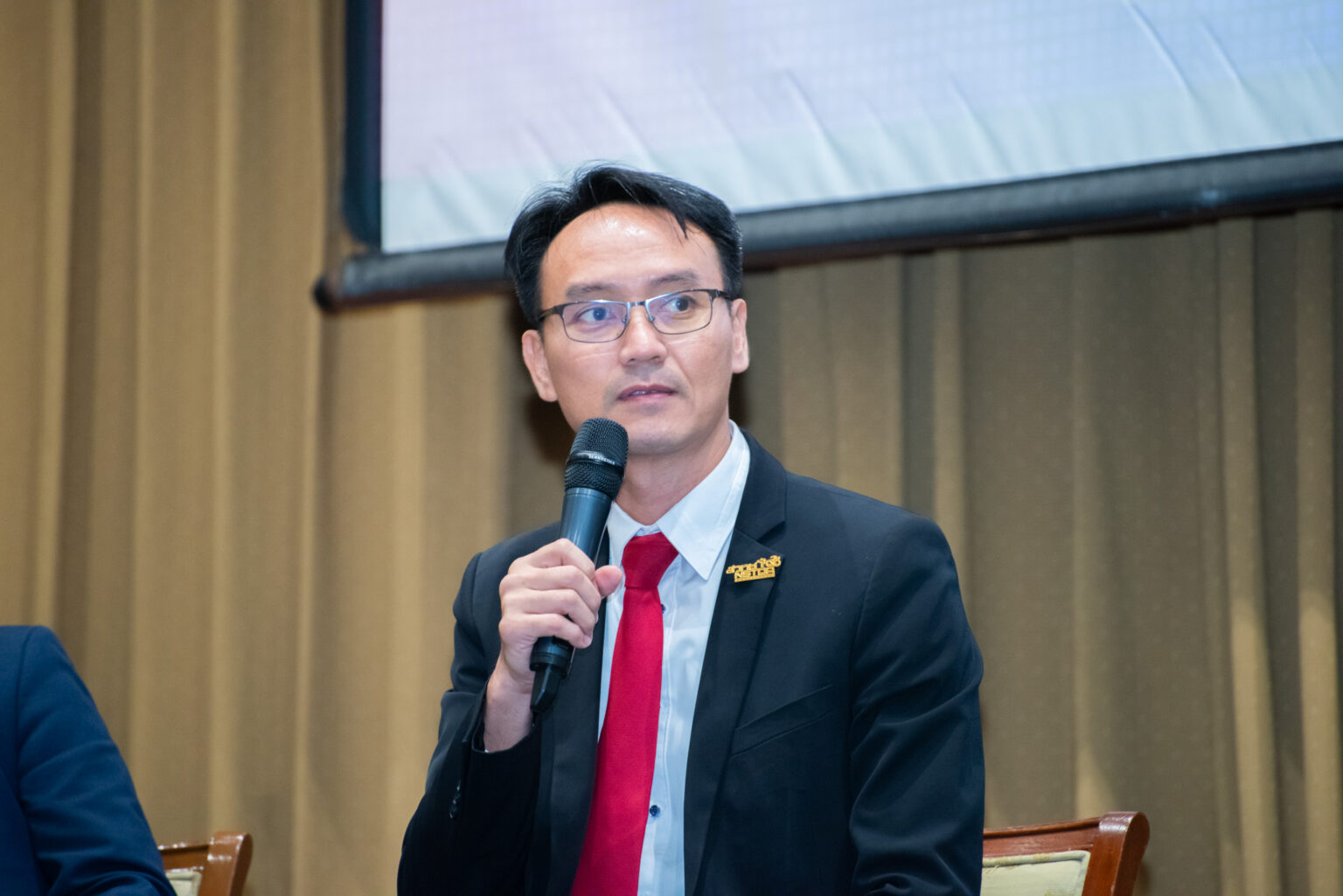 เส้นทางสู่ AI ภาครัฐ เริ่มต้นที่คน ขับเคลื่อนด้วยข้อมูล ต่อยอดสู่เทคโนโลยี พลิกโฉมบริการภาครัฐ ...